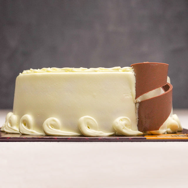 Perfect Pals Friendship Day Theme Cake | Shop now | CakeBee