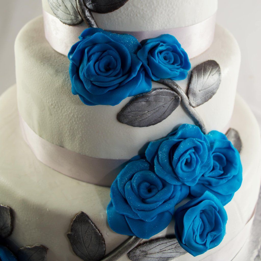 3 Tier Rose Fondant Wedding Cake | Customzied Wedding Cake | CakeBee