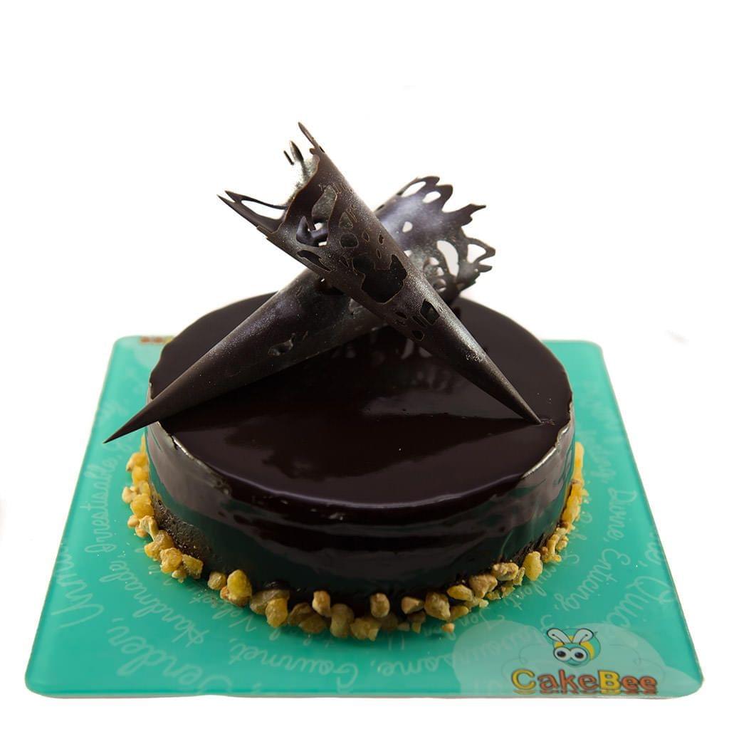 Anniversary Cakes for Your Valentine | CakeBee