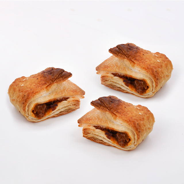 Snack with a Crisp-n-Flaky Outer Layer | CakeBee